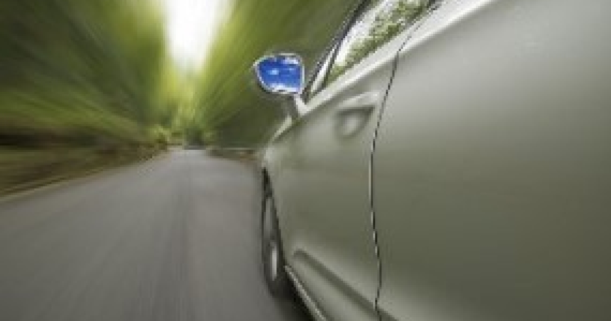 What does Renesas contribute to traditional automakers in accelerating ...